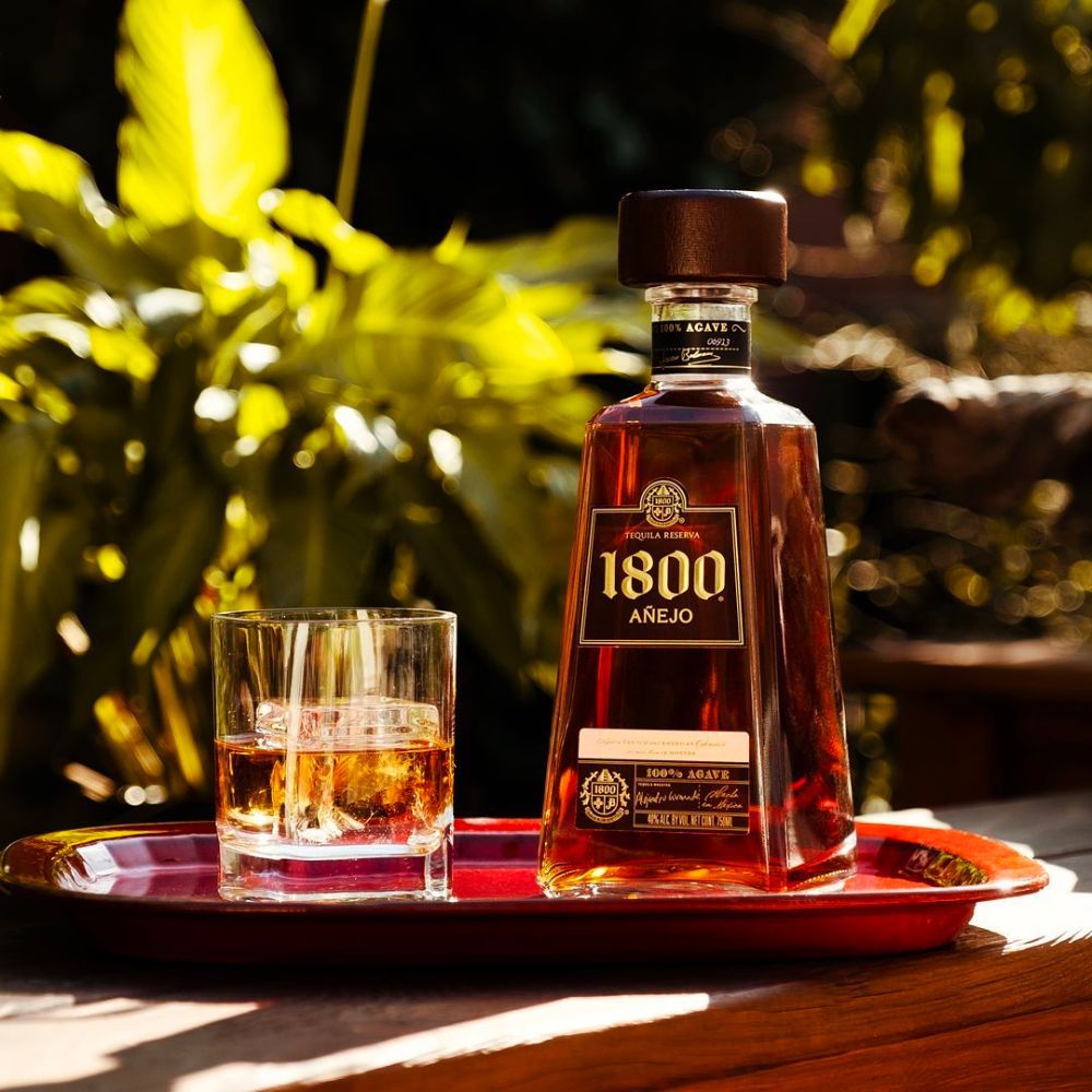 1800 Tequila Jose Cuervo Anejo Reserva 100% Agave