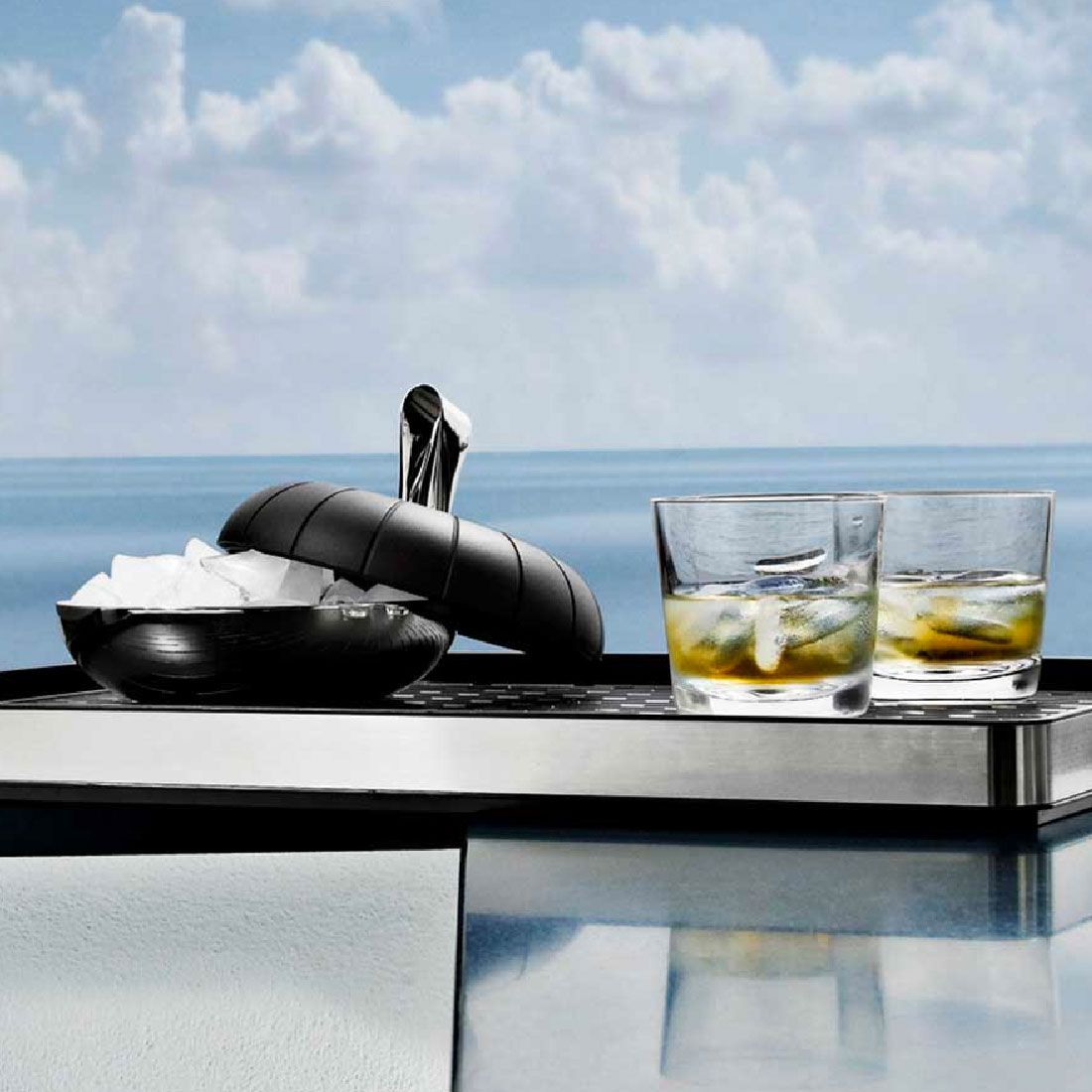 Eva Solo 3-in-1 ice cube cooler - with tong