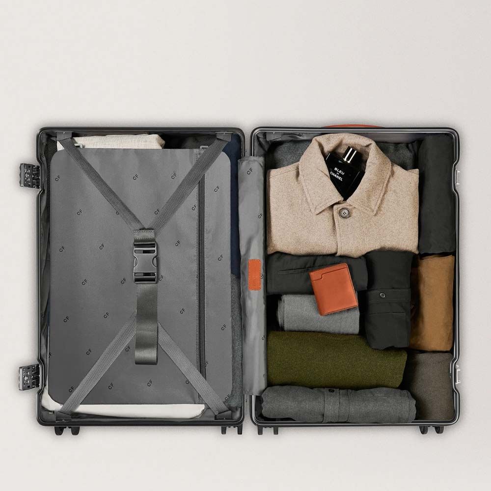 Carl Friedrik The Check-in - Black