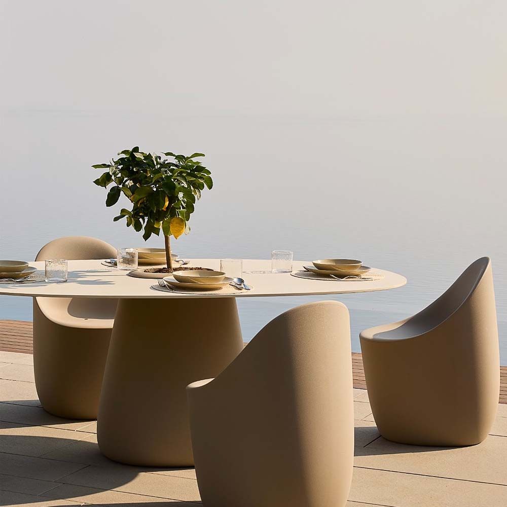 Qeeboo Cobble Table With Integrated Ice Bucket/Planter - Taupe